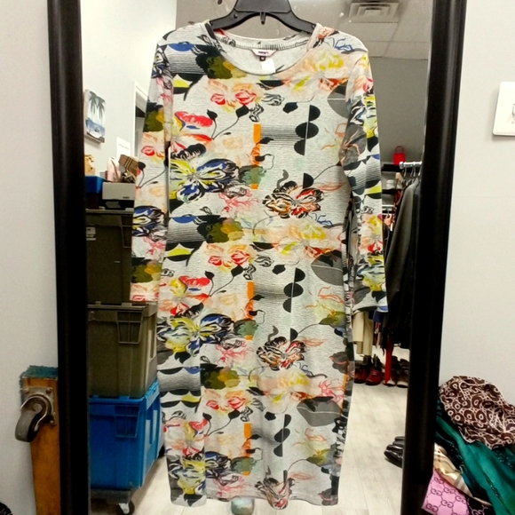 The Kit | Dresses | The Kit Dress Size M | Poshmark